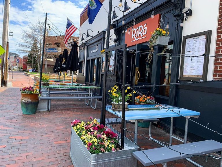 The 13 Best Bars in Portland, Maine | Life Lived Curiously